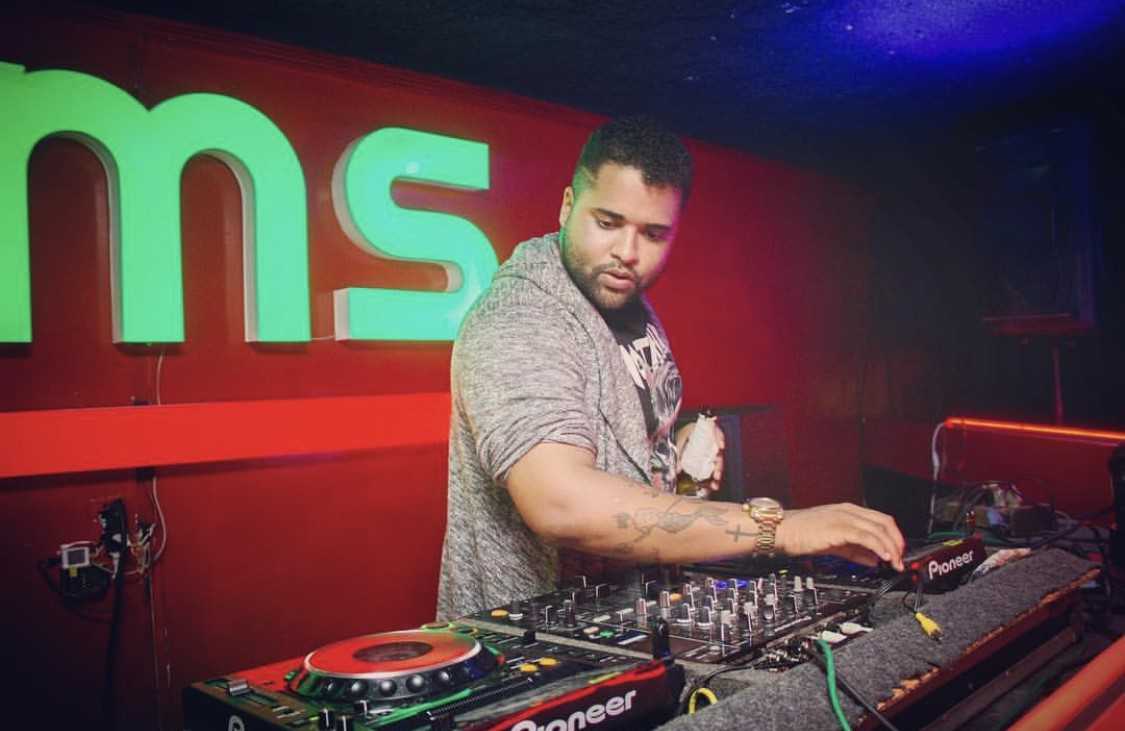 DJ Real volta a agitar o Mirante dos Aflitos - Salvador da Bahia